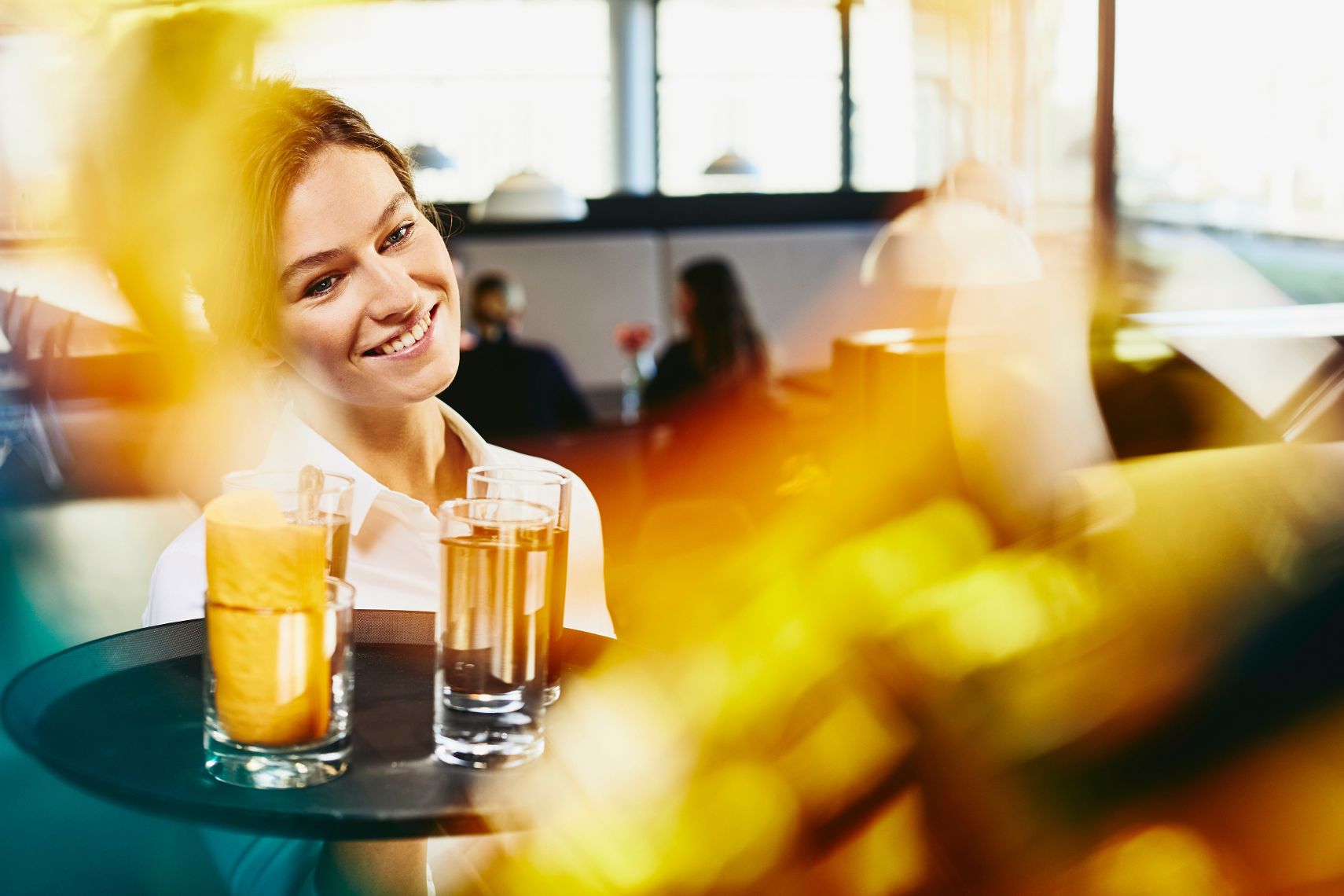 Werken als horecamedewerker: je taken, salaris en mooie vacatures ...